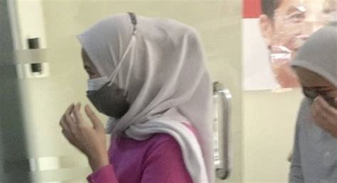Rihana Rihani Ditangkap Polisi Korban Penipuan Si Kembar Beri