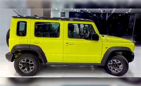 Suzuki Jimny 5 puertas en vivo y en directo véalo en sus primeras fotos