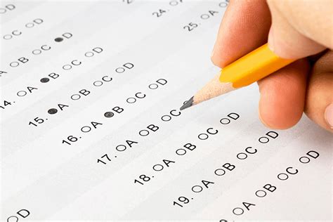 SAT ACT TOEFL O que são e para quê