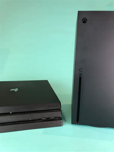 Slideshow Xbox Series S And Series X Comparison Photos