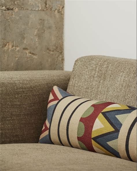 Tela dibujo geométrico Kiveka Decoración de Interiores en Las