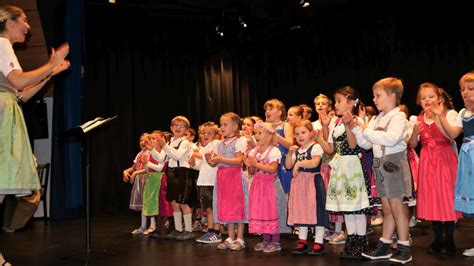 Musikschule Eching begeistert mit Musi Gstanzl und Haxnschmeißer