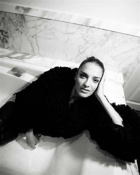 Gabrielle Caunesil Image