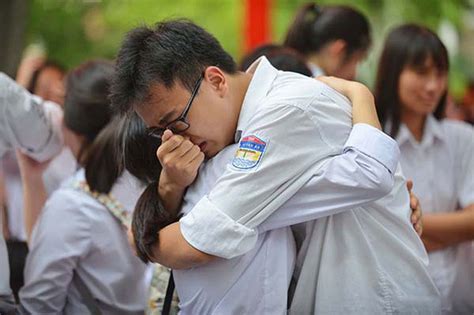 Các khoảnh khắc chia tay cảm động nhất