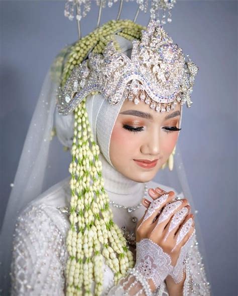 Pin Oleh Didik Cmp Di Beauty Shoot Rias Wajah Pengantin Pengantin