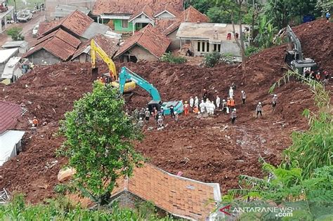 Tanah Longsor Di Indonesia Newstempo