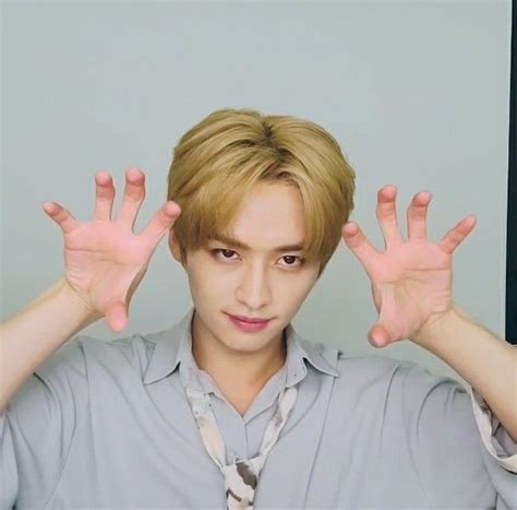 Textfic Fanfiction Fanfiction Amreading Books Wattpad Minho