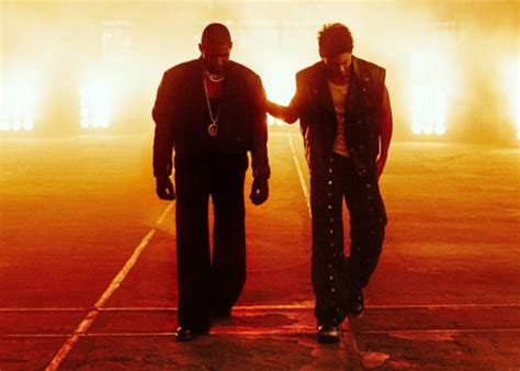 Usher publica una nueva fotografía con Jungkook de BTS para promocionar
