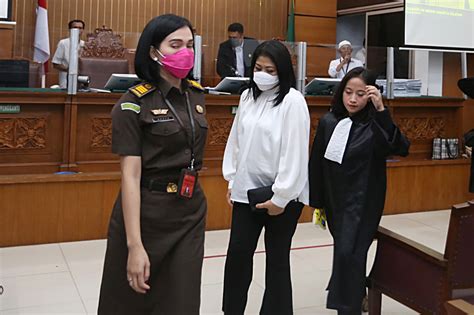 Ekspresi Putri Candrawathi Terima Vonis 20 Tahun Penjara TIMES Indonesia
