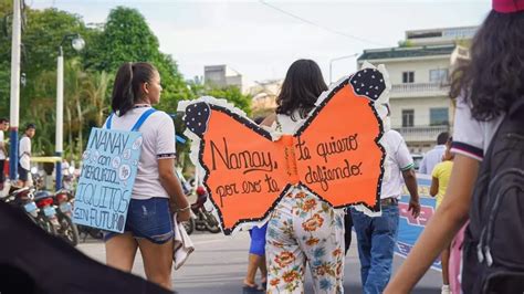 Iquitos Miles de personas se movilizan en defensa del río Nanay