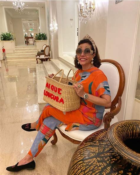 Narcisa Tamborindeguy Abre Apartamento Para Dar Festa Para Ver Show De