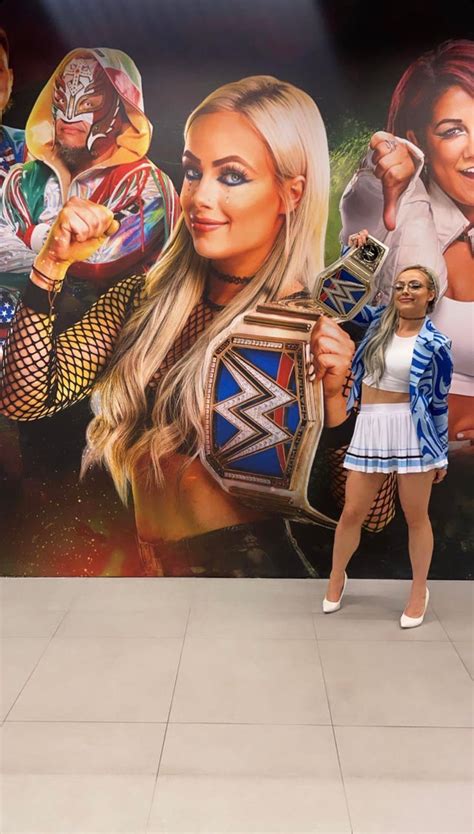 Wwe Women And Celebs On Twitter Rt Mattlovesalexa Sexy Liv Morgan