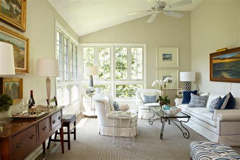 Mixing Modern With Traditional Rowayton Home Classique Chic Salon