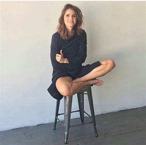 Hennig France On Twitter Shelley Hennig Celebrities Female Woman