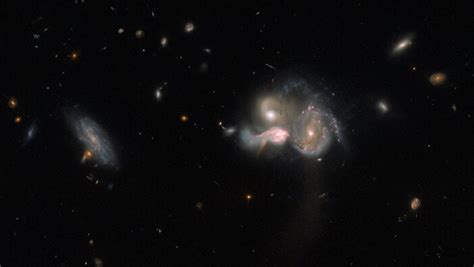Telescopio Hubble Capta La Fusi N De Tres Galaxias