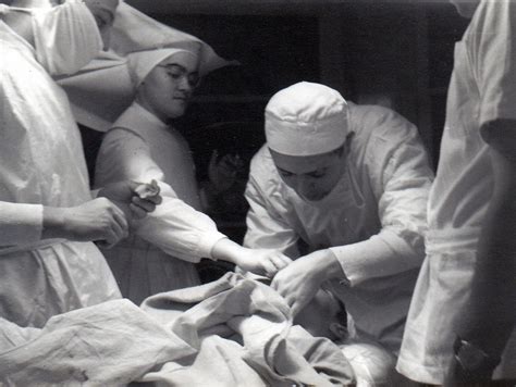 Casi 100 años en imágenes Clínica Oftalmológica González Costea