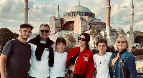 Wanda Nara dan Arjantin den gelen ailesiyle İstanbul turu Haberleri