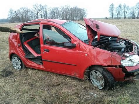 Kluczbork tragiczny wypadek na DK 46 Zginęła kierująca autem 18 latka