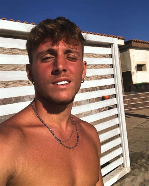 Alessio Cavaliere chi è il ballerino di Amici 22