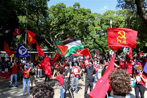 A Gazeta Protestos Contra Bolsonaro Re Nem Manifestantes Nas Ruas Em