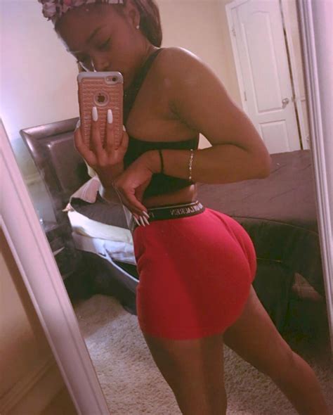 Pretty Lil Creo Shesfreaky