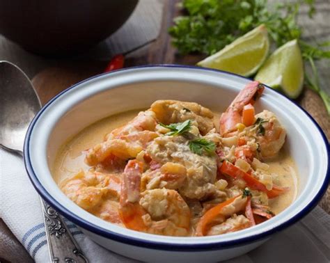 Moqueca de Peixe e Camarao Spécialité Brésilienne au Poisson et aux