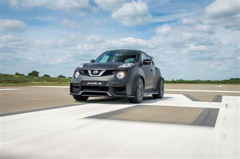 600 HP Nissan Juke R 2 0 Shows Up At Goodwood Threatens Supercars With
