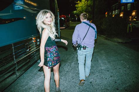 Kelsea Ballerini Behind The Scenes Photos From Her Sold Out Atlanta Show