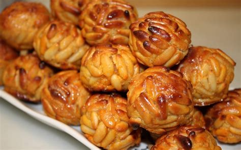 Panellets de piñones
