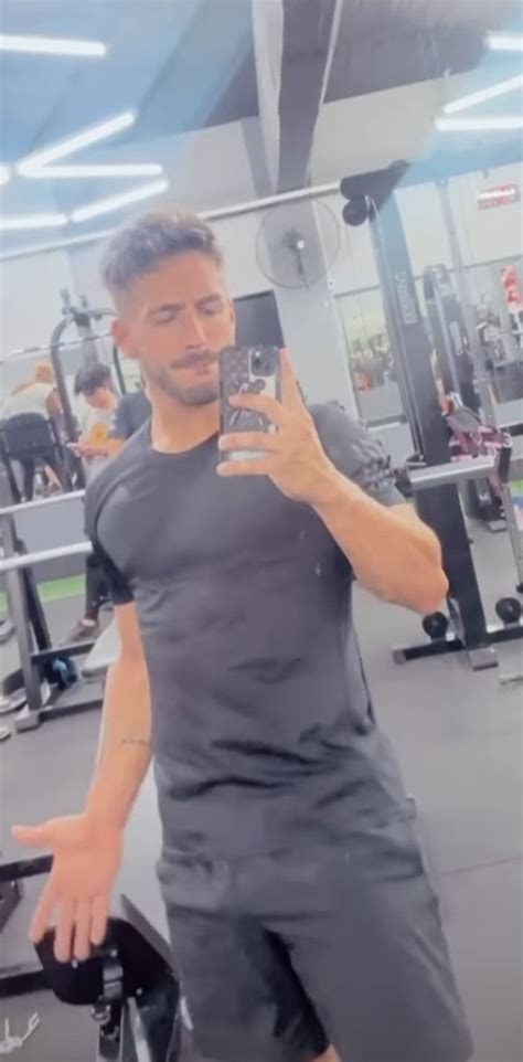 Famosos Desnudos On Twitter RT RosarinoPT Yeyo Como Siempre