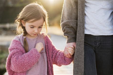Cómo afrontar el trastorno de ansiedad por separación en niños Adamed TV