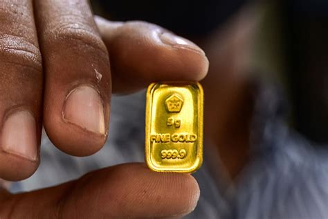 Senin Pagi Harga Emas Antam Turun Rp1 000 Per Gram DEPOK POS