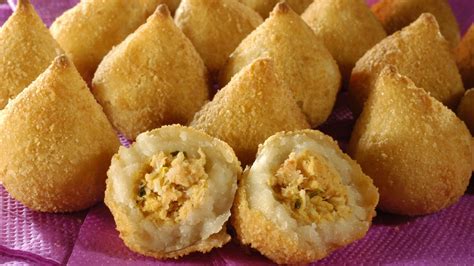 Coxinha de Frango Catupiry Como fazer essa delícia em casa EM