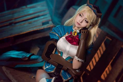 Liên Quân Mobile Ngắm nhìn nhan sắc dễ thương của nữ cosplayer xạ thủ