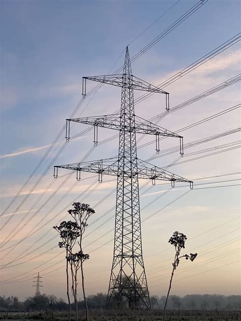 torres de alta tensión fuente de alimentación líneas eléctricas
