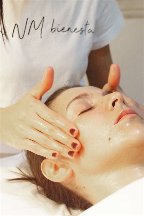 NM Centro De Bienestar Tratamiento Limpieza Facial NM