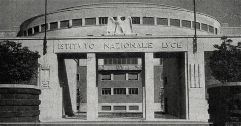 Road Making Process Elucidation Run Out Istituto Luce Fascismo Cusco