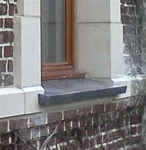 Appuis de fenêtre en pierre bleue de soignies