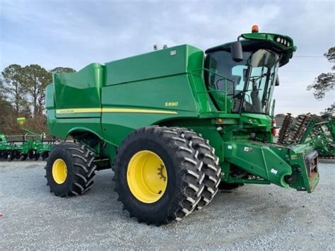 John Deere S Combine Tractors