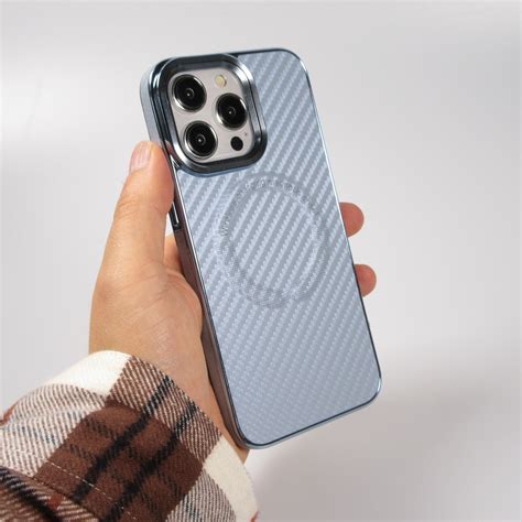 iPhone 15 Pro Case Hülle Verstärktes Silikon mit Textur und MagSafe
