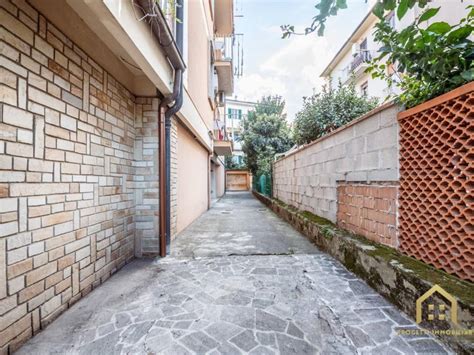 Vendita Appartamento In Via Francesco Rismondo Pisa Buono Stato