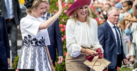 La reine Mathilde inspire Maxima pour son look de fête nationale des