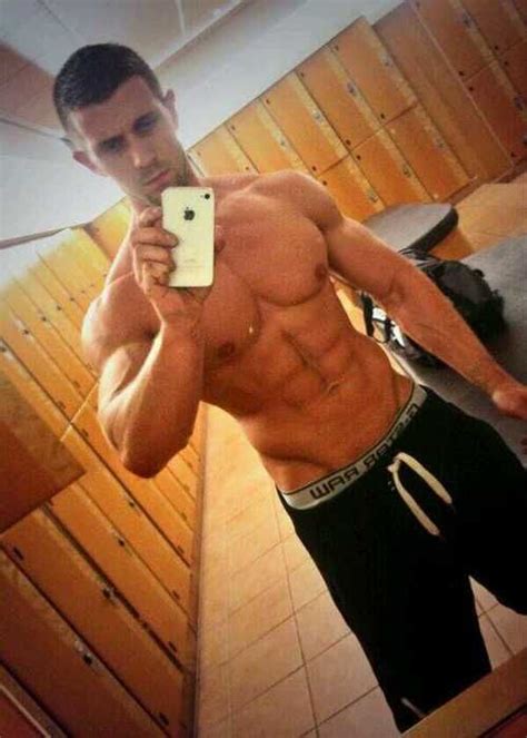 Self Pic Men S Locker Room Selfies Gym Guys Gym Men Men