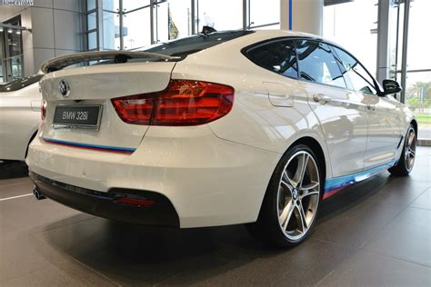 BMW 3er GT Mit M Sportpaket Und Dekor In M Farben In Abu Dhabi