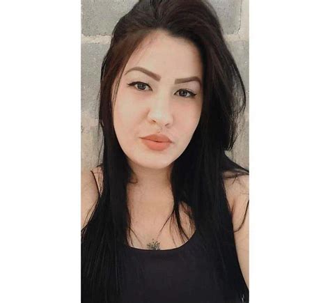 Mulher De Anos Morta A Facadas Pelo Marido Em Colatina