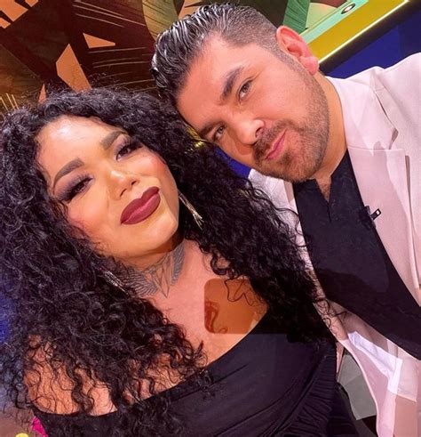 Un chismoso ya sabe si Kimberly la más preciosa volvió con su novio