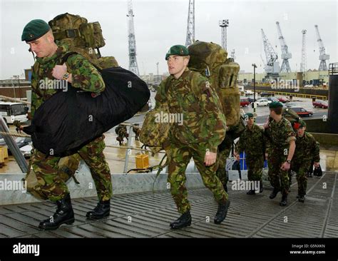 45 Commando Hi Res Stock Photography And Images Alamy