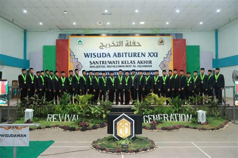 Al Mashduqiah Pondok Pesantren Modern Probolinggo Jatim Wisuda