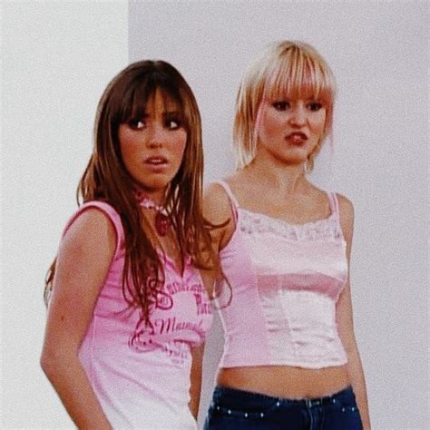 Mia Y Vico Rebelde RBD Fashion Style 80s