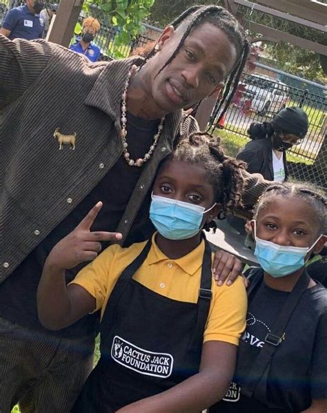 Travis Scott Outfits Rap Wallpaper Kardashian Famous People Mens